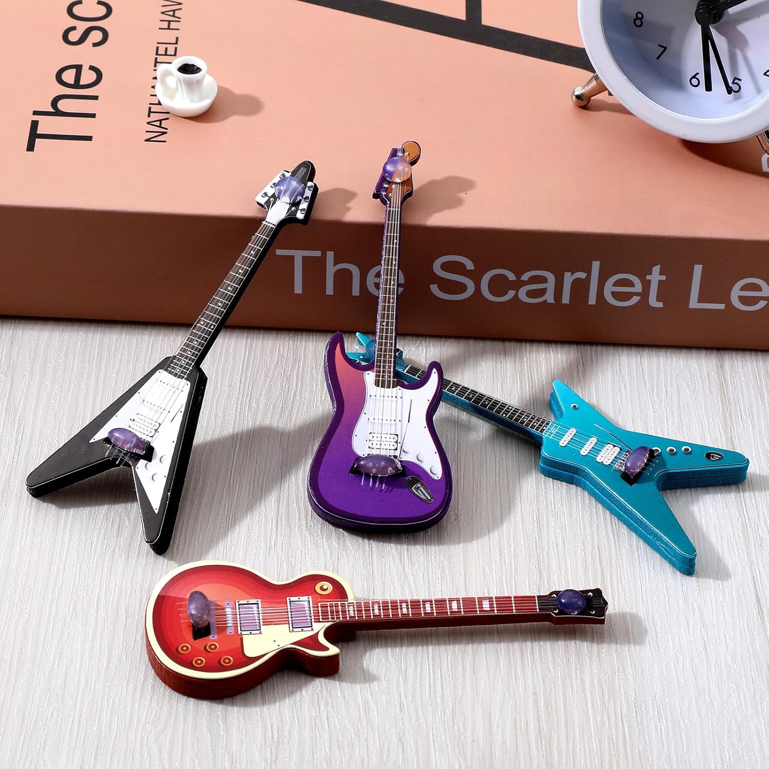 4 PCS Mini Guitar, 1:12 Scale Mini Bass Guitar Tiny Guitar with ...